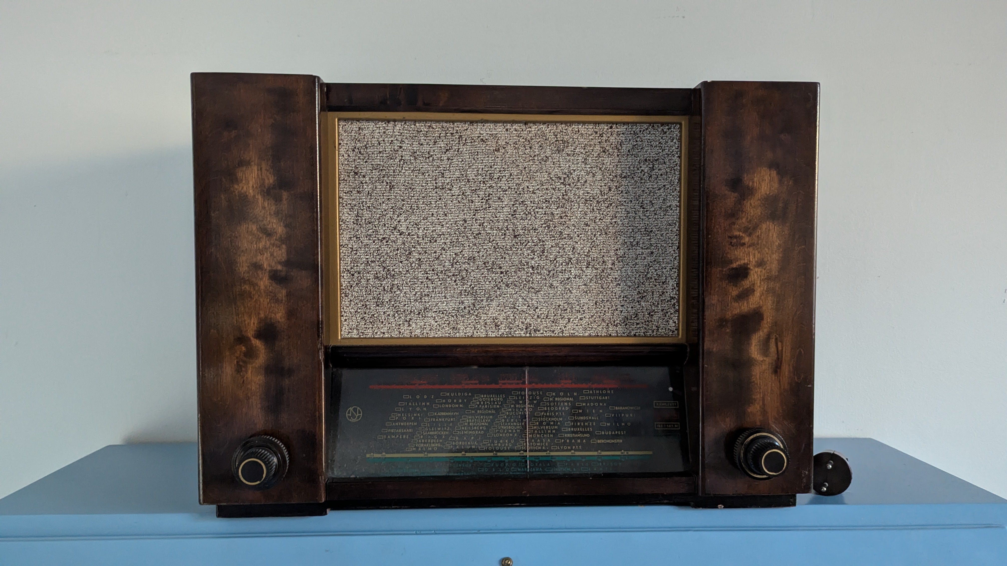 ASA 360 Y Putkiradio (1945) – Historian Helmet